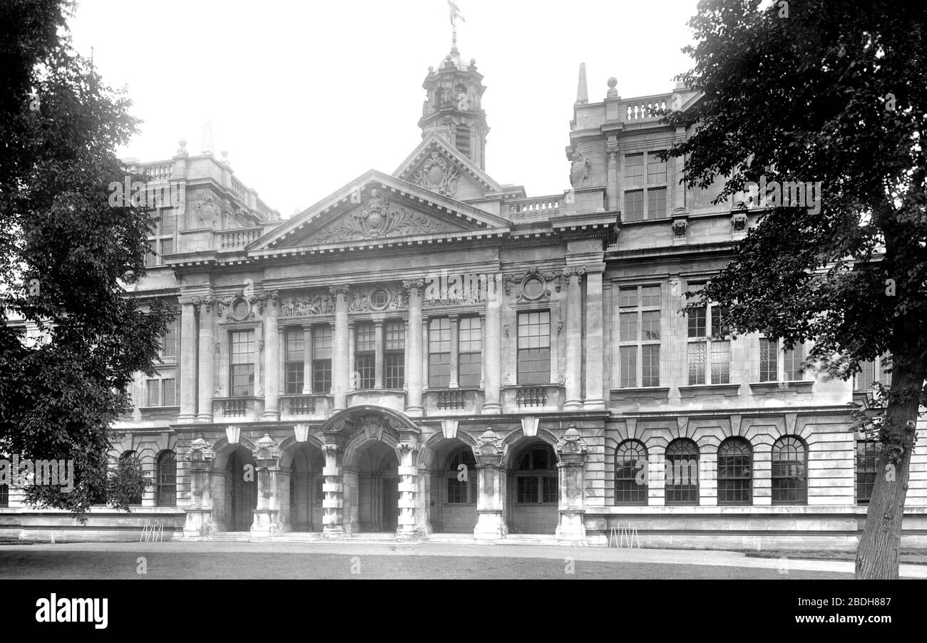 Cardiff, University College 1925 Stock Photo - Alamy