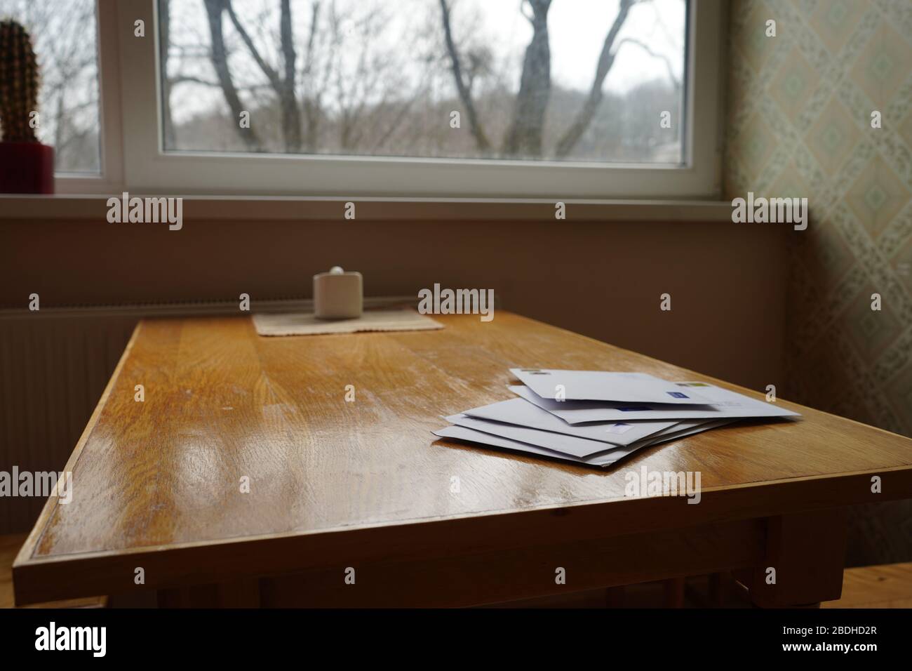 Envelope communication hi-res stock photography and images - Alamy