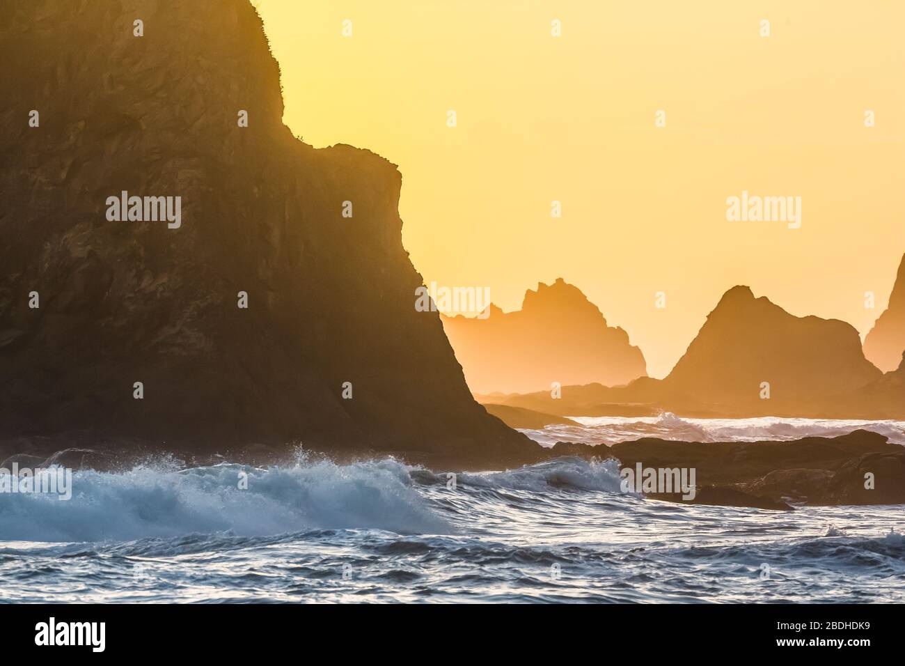 Sunset among the sea stacks on Rialto Beach in Olympic National Park ...