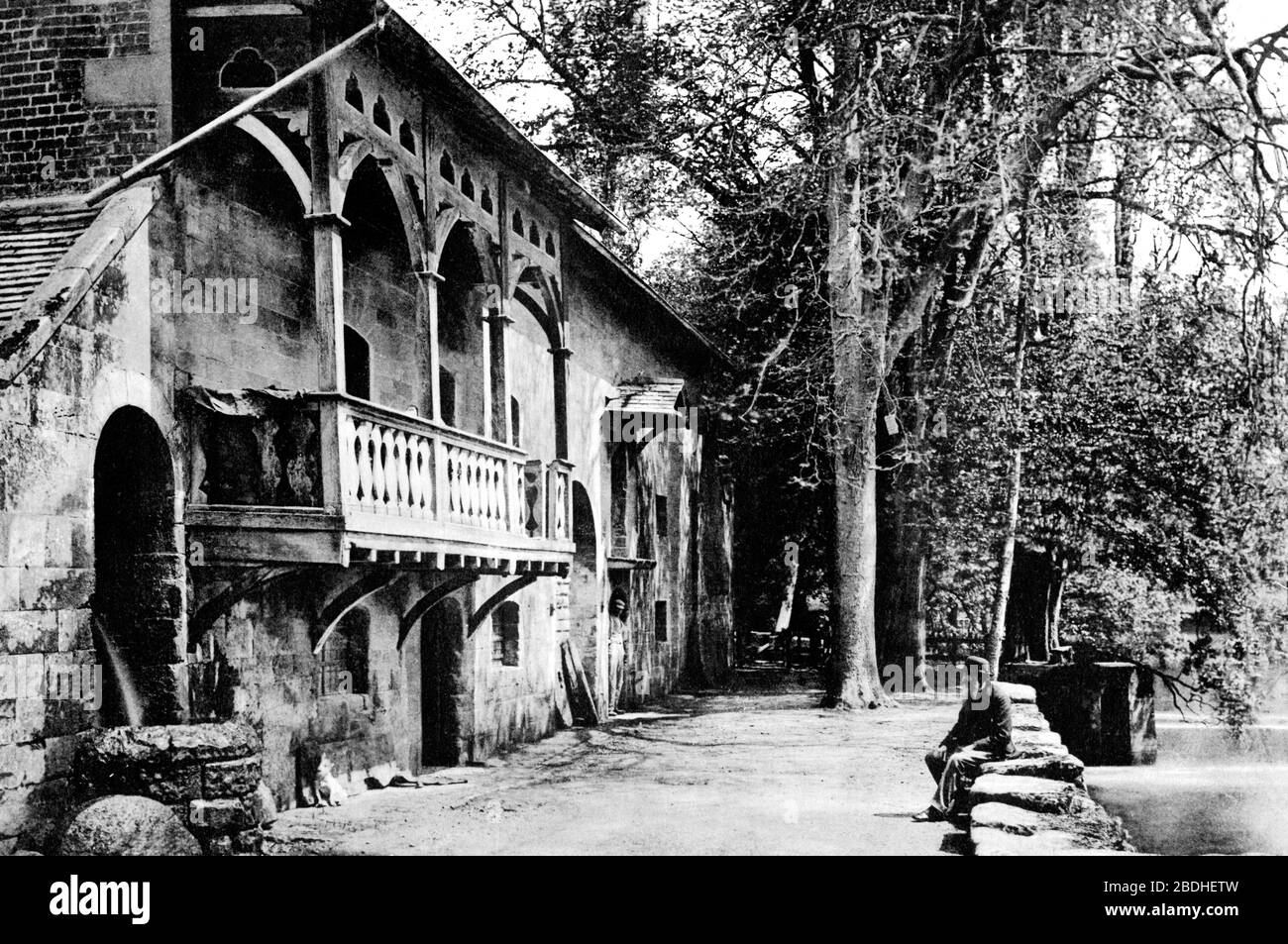 Warwick, Guy's Cliffe Mill 1922 Stock Photo - Alamy