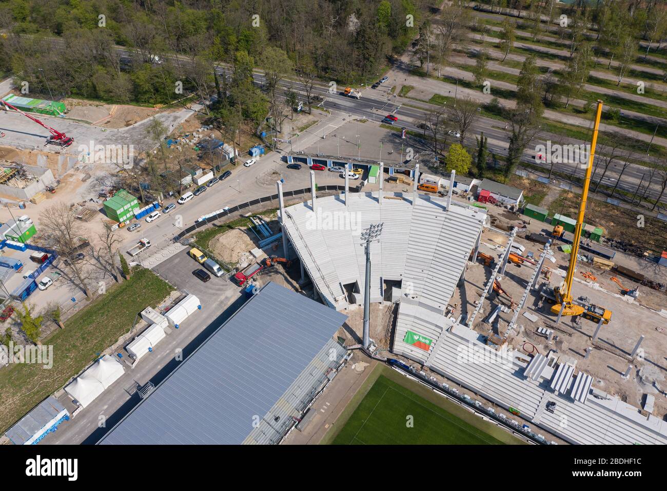 Football stadium being built hi-res stock photography and images - Alamy