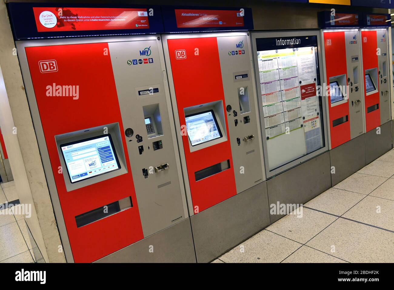 Public life in times of the coronavirus pandemic on April 5th, 2020 in ...