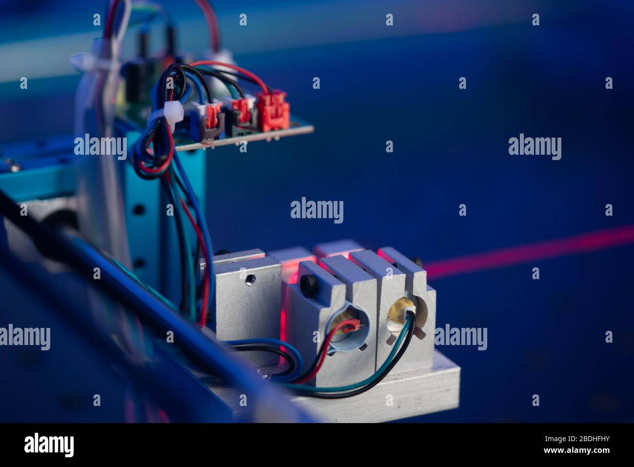 Laser development system in optical laboratory. Study of lasers the ...