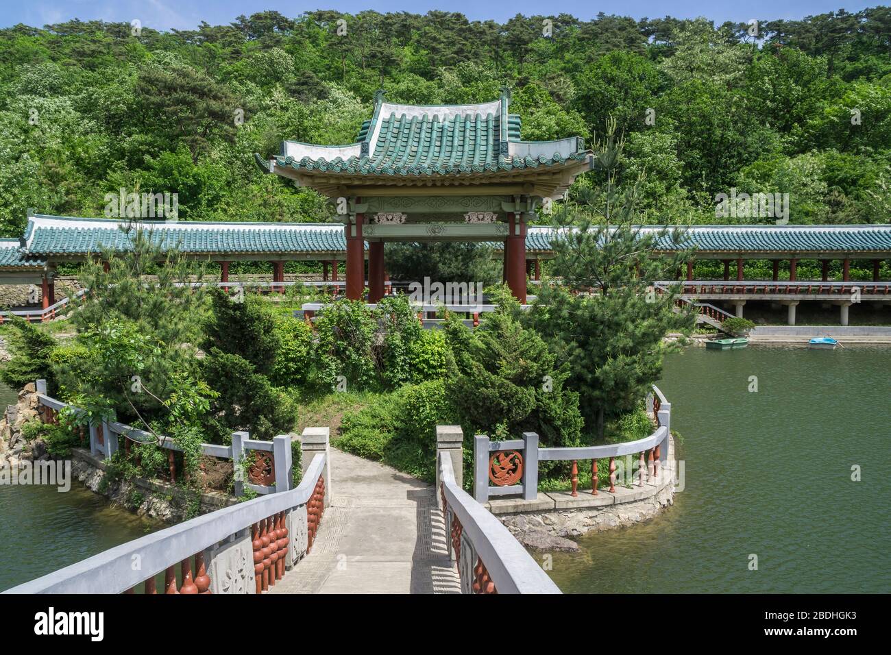Buddhist temple in north korea High Resolution Stock Photography and ...