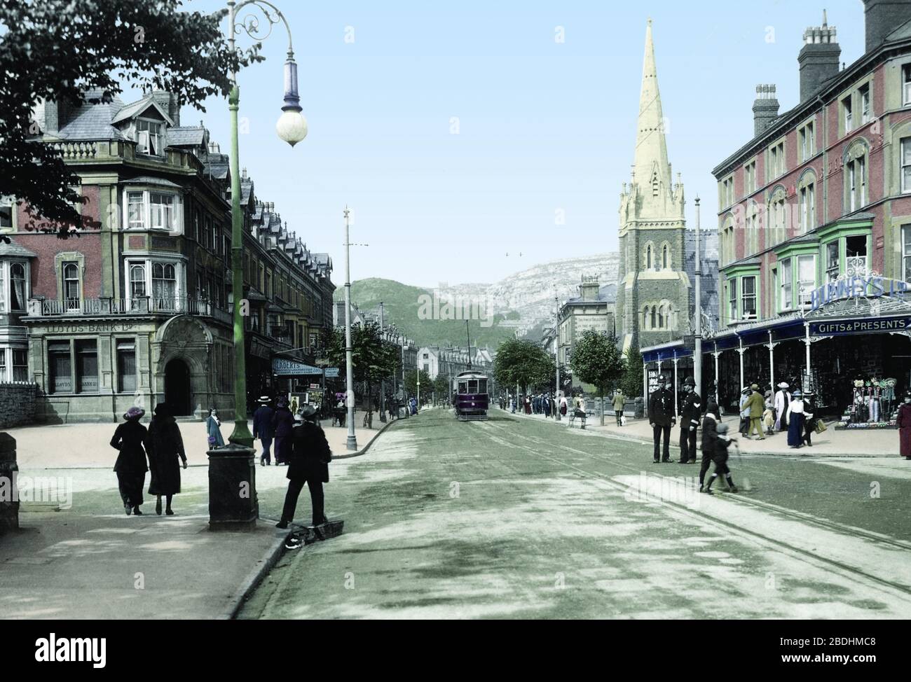 Llandudno, Mostyn Street 1913 Stock Photo - Alamy