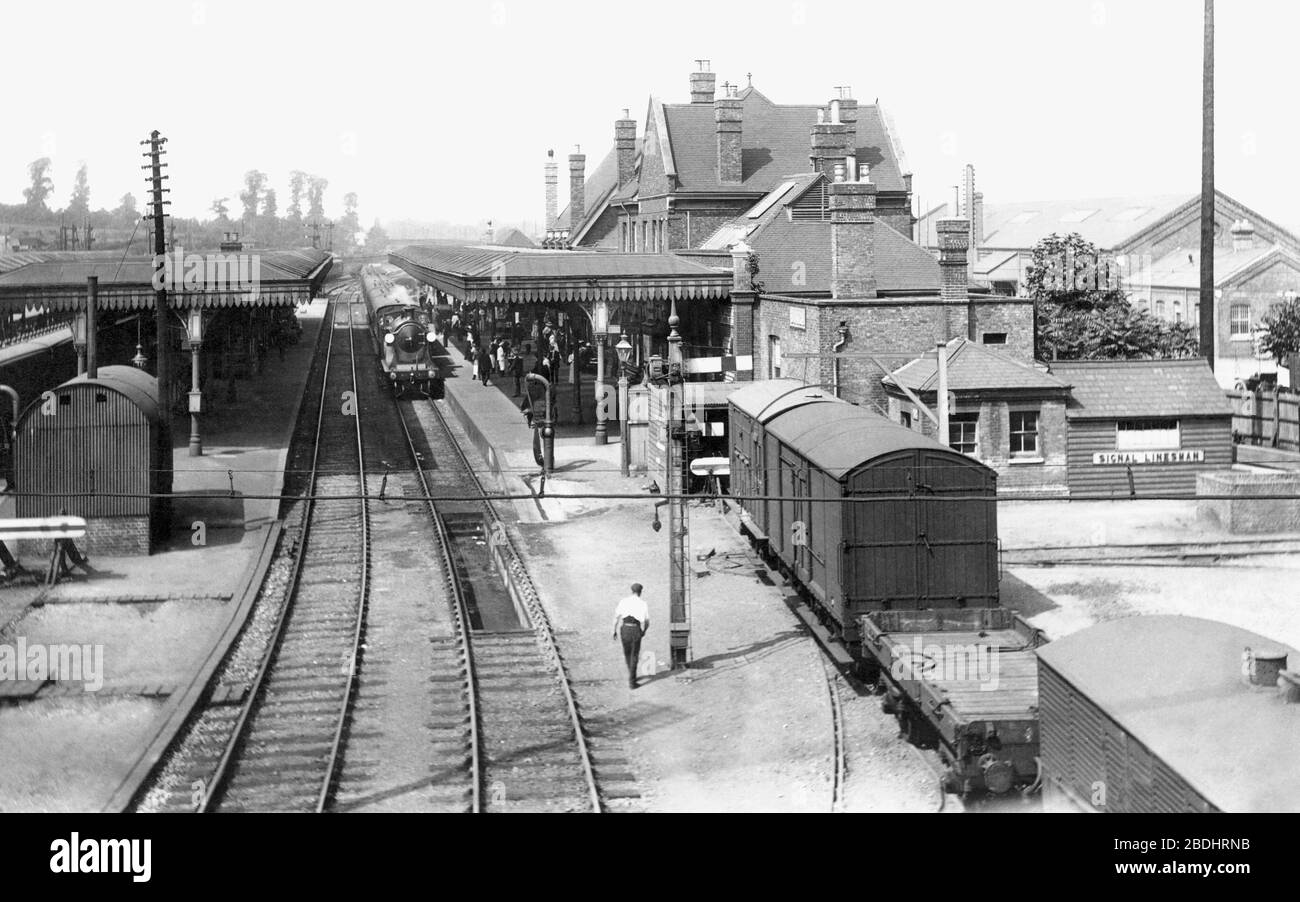 Guildford, Station 1909 Stock Photo - Alamy