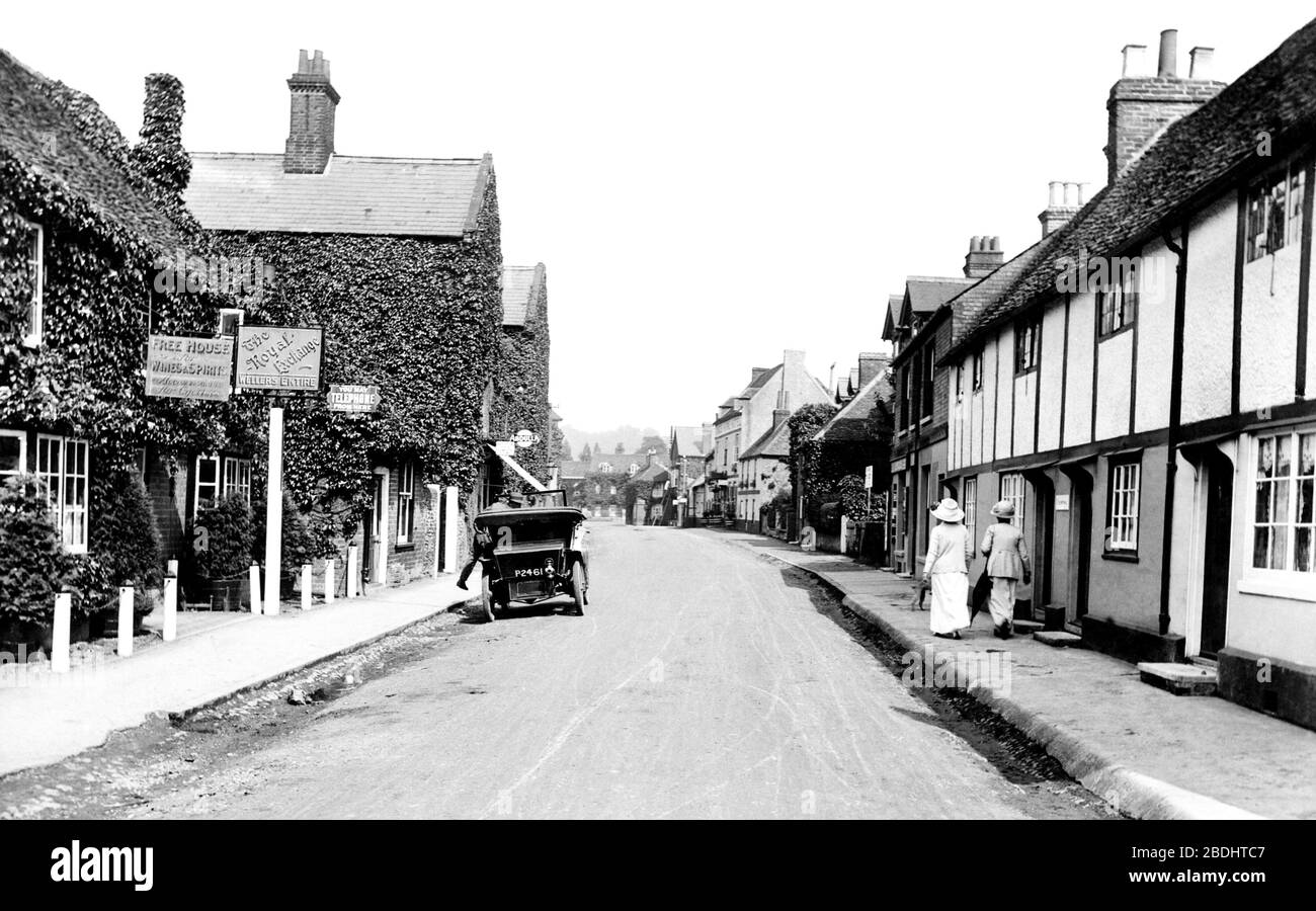 Cookham, High Street 1908 Stock Photo - Alamy