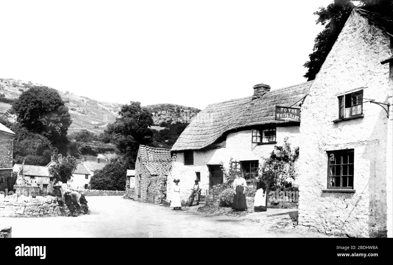 Cheddar, the Thomas Family outside their Cottage 1908 Stock Photo - Alamy