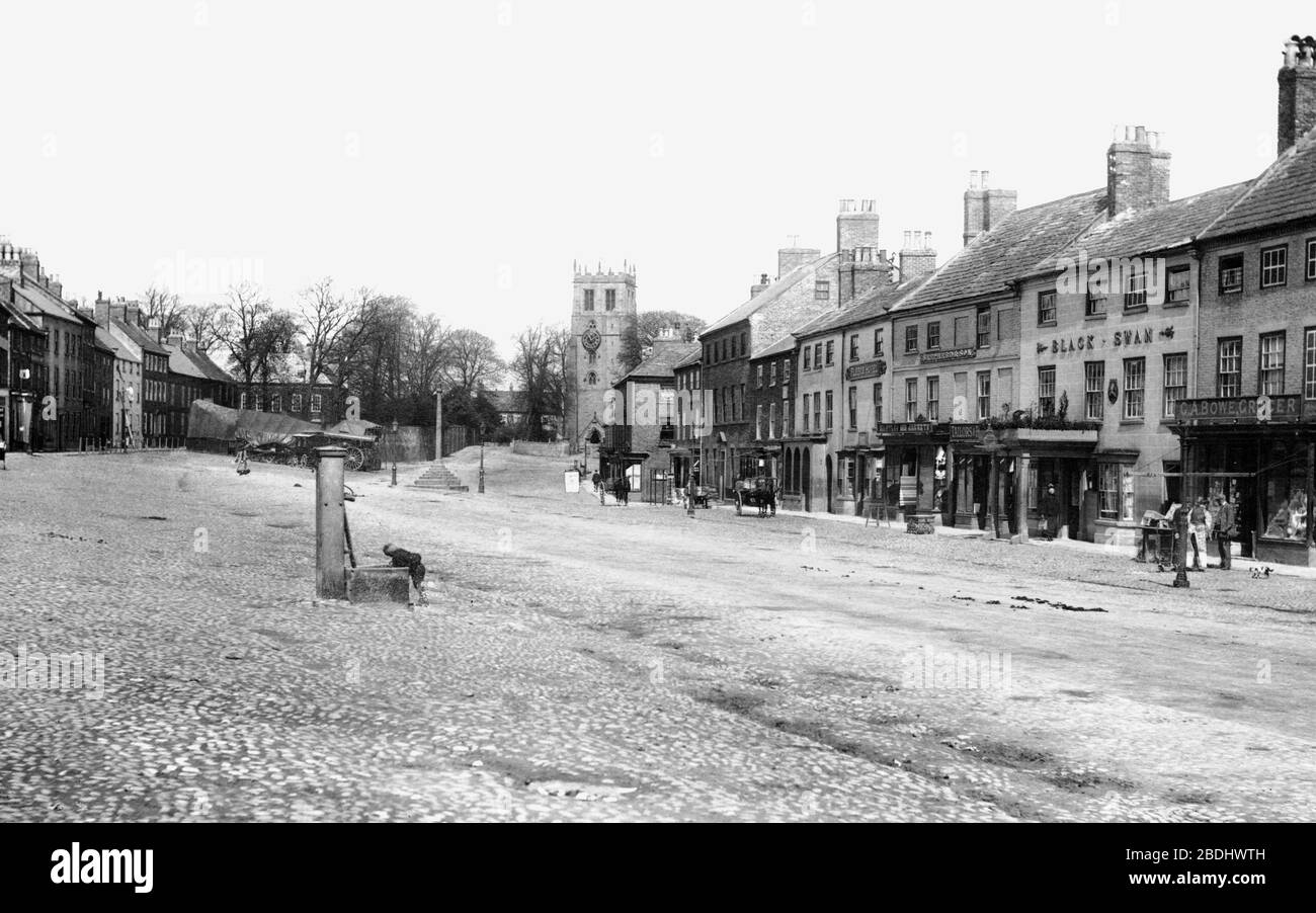 Bedale, Market Place 1908 Stock Photo - Alamy