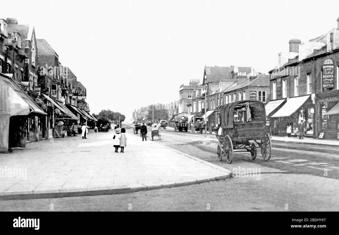 Chingford Station High Resolution Stock Photography and Images - Alamy