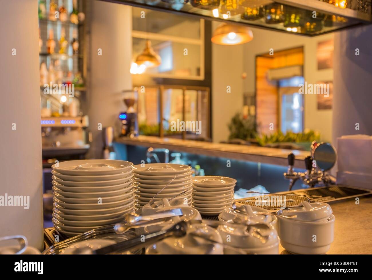 Restaurant dish storage hi-res stock photography and images - Alamy