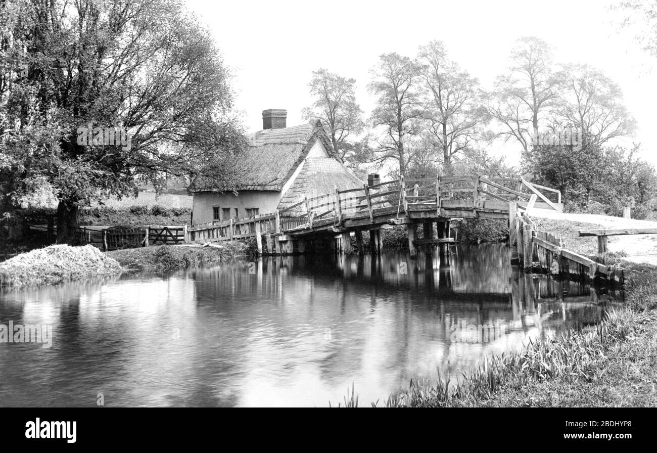 Flatford, Bridge Cottage 1907 Stock Photo - Alamy