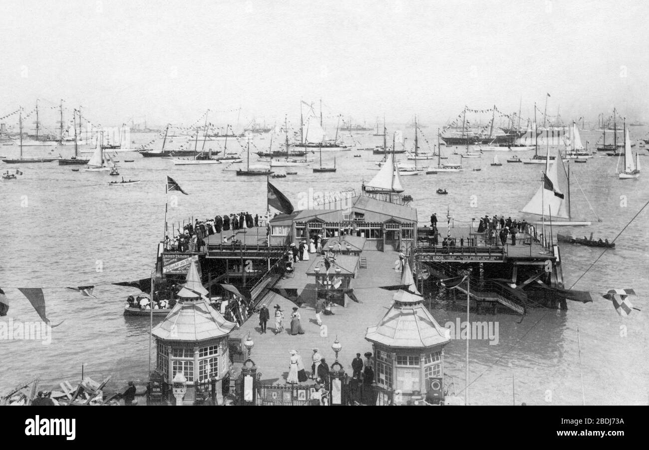 Cowes, the Regatta 1903 Stock Photo - Alamy