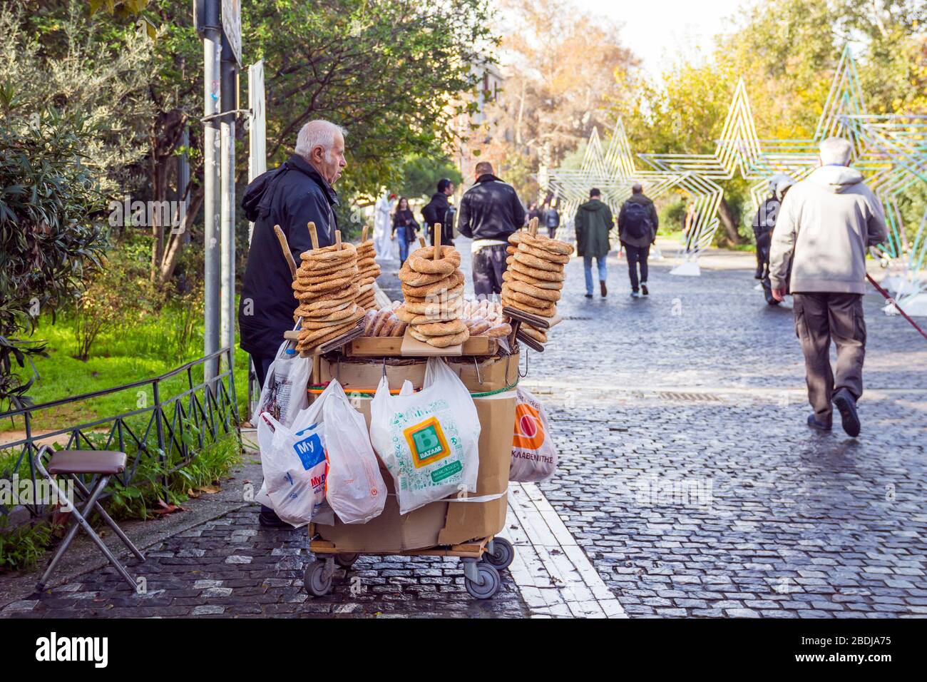 Simit cart hi-res stock photography and images - Alamy