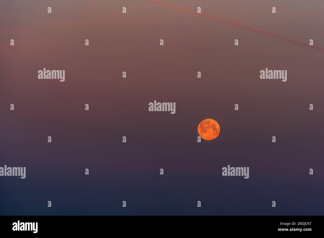 Super moon full moon on April 7th, 2020 Stock Photo - Alamy