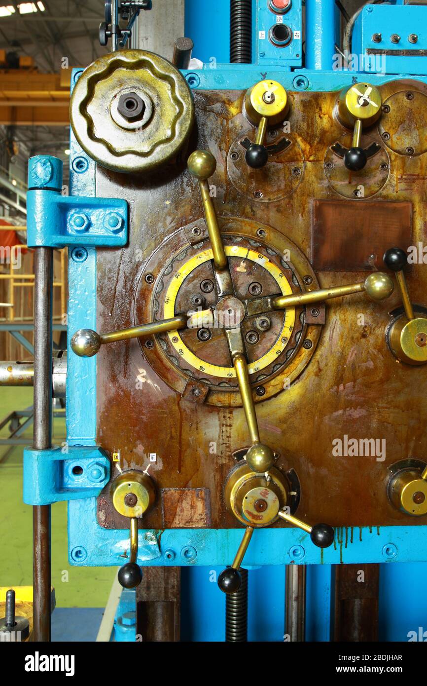 Old steel panel hi-res stock photography and images - Alamy