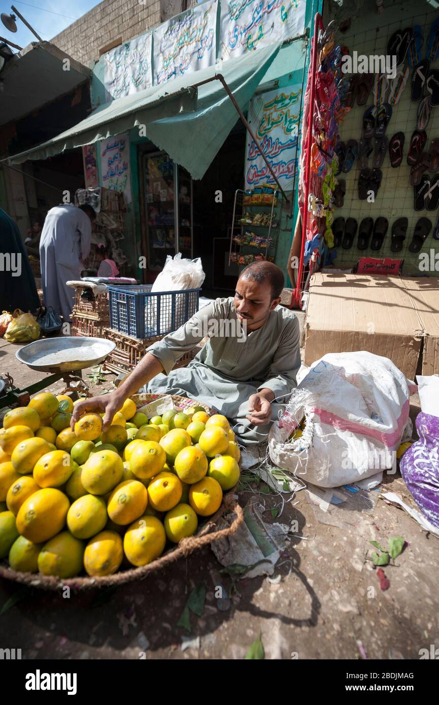 Egyptian fruits hi-res stock photography and images - Alamy