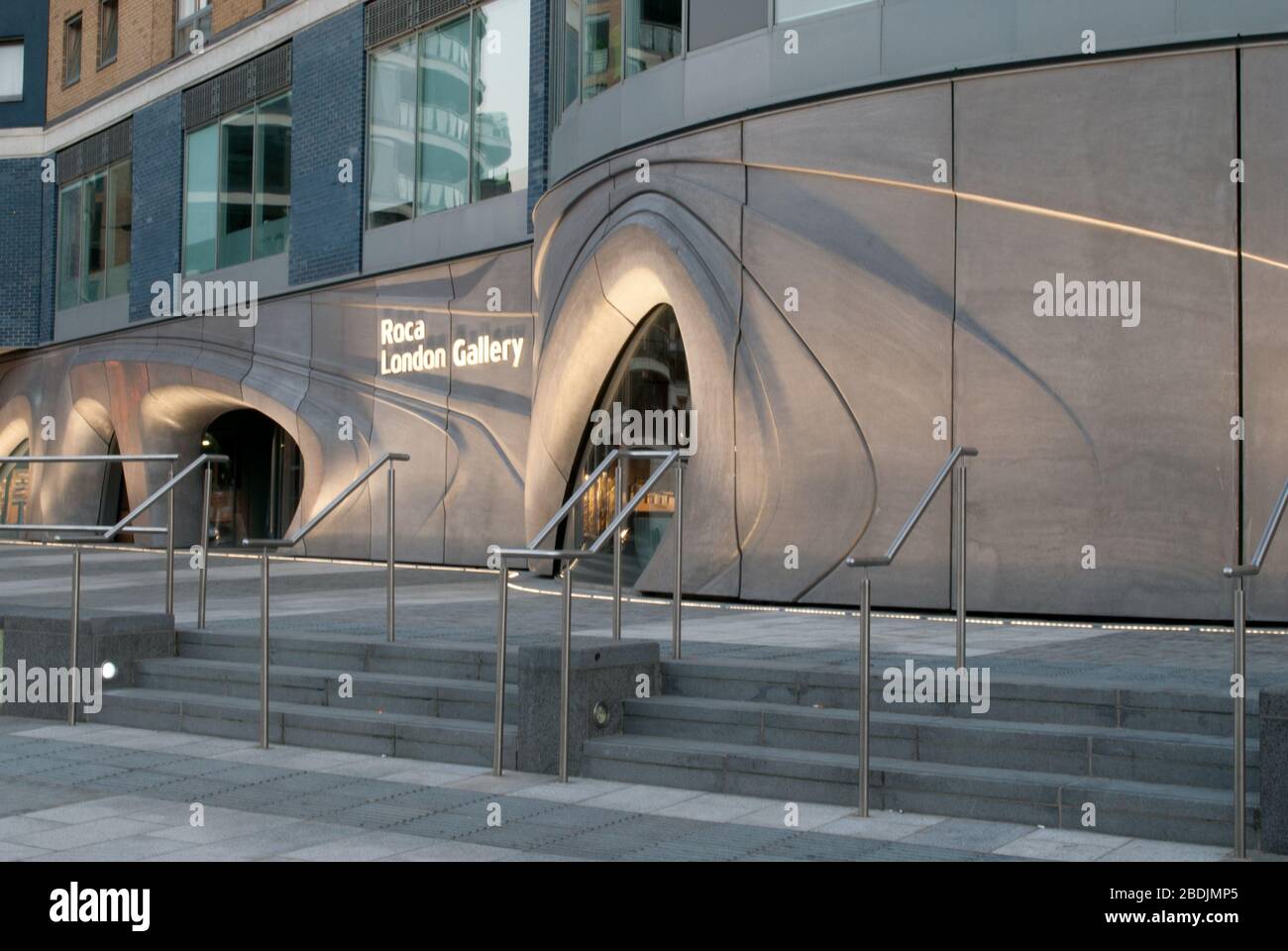 Bathrooms Showroom Design Architecture Roca Gallery, Station Court ...