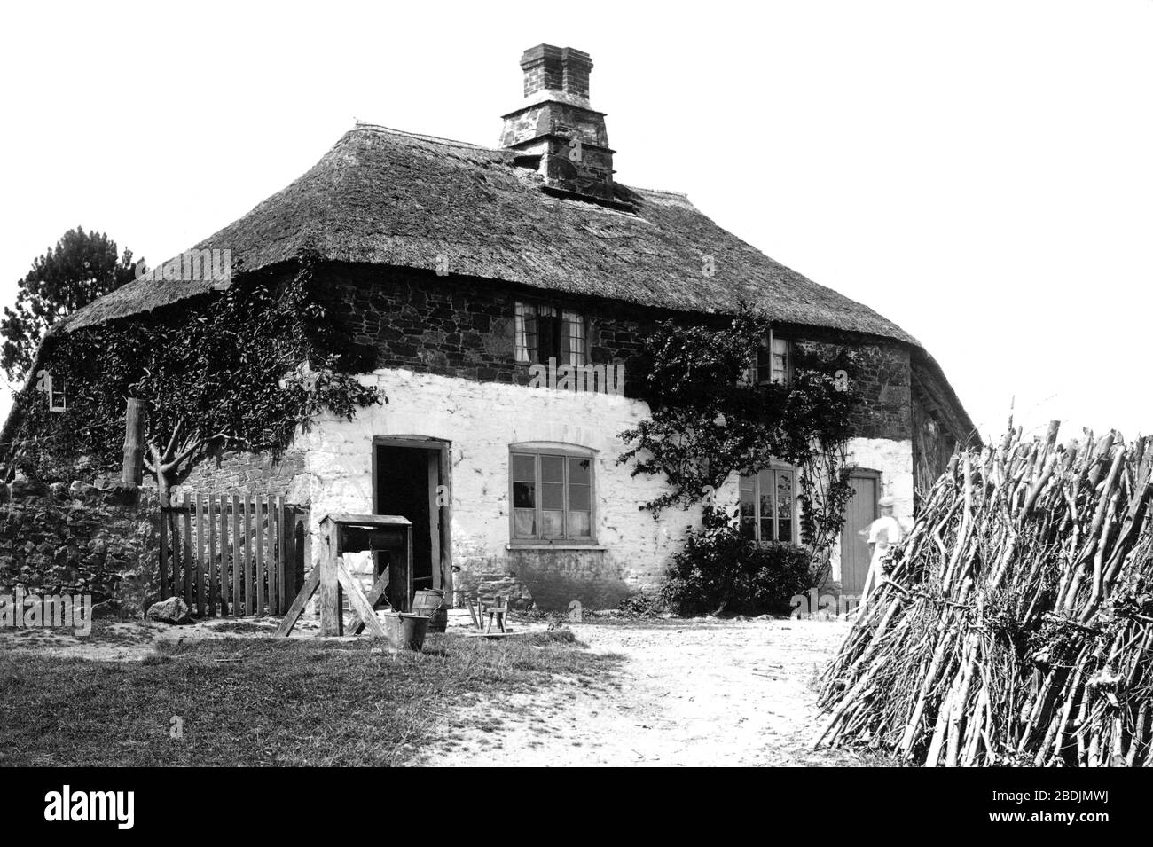 Holne, Cottages 1890 Stock Photo - Alamy