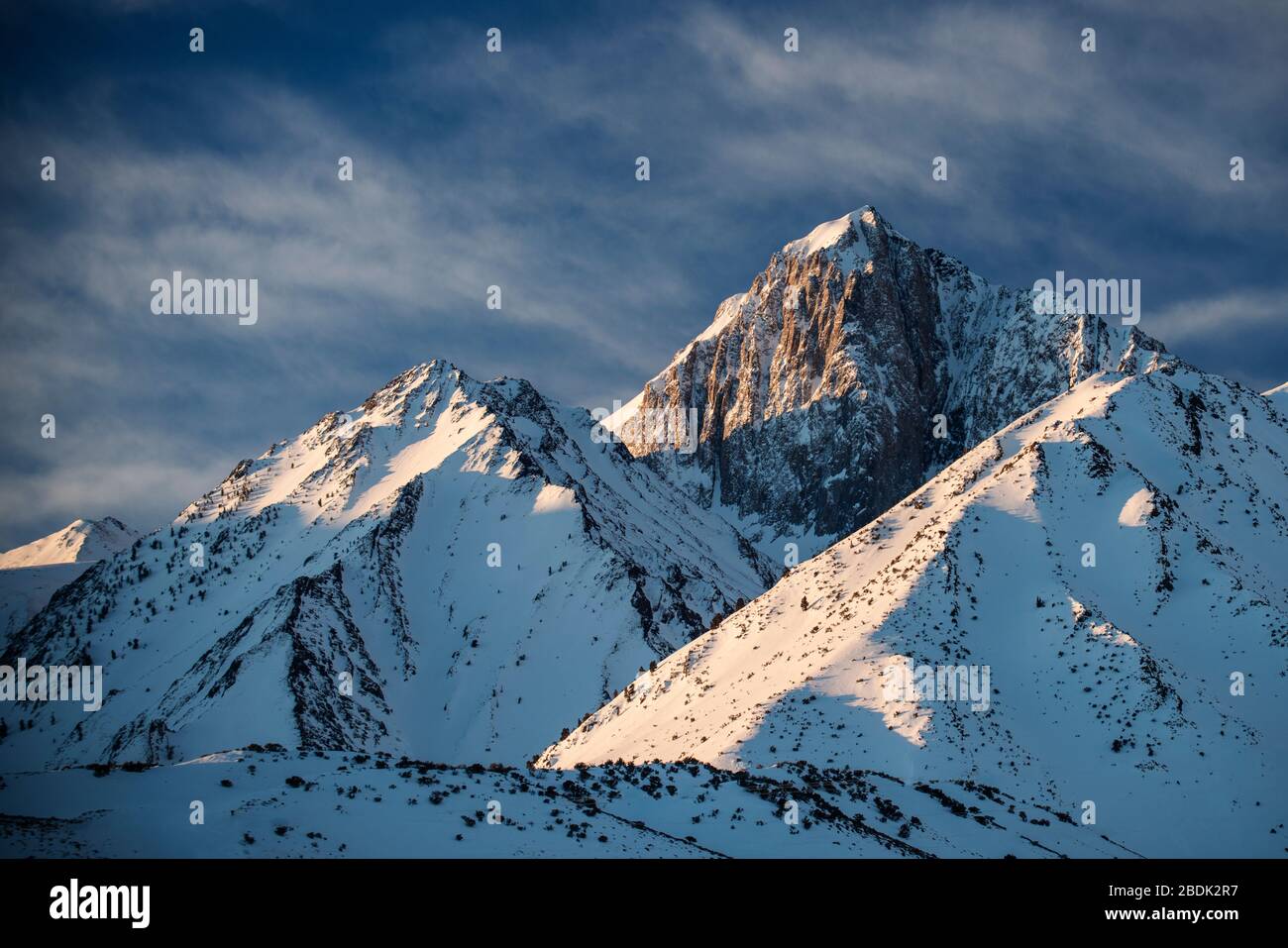 A rich mountain range of the eastern sierras in northern califor Stock ...