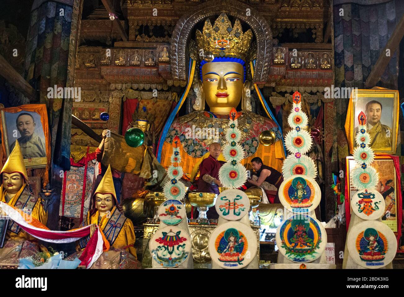 Lama monk artwork hi-res stock photography and images - Alamy