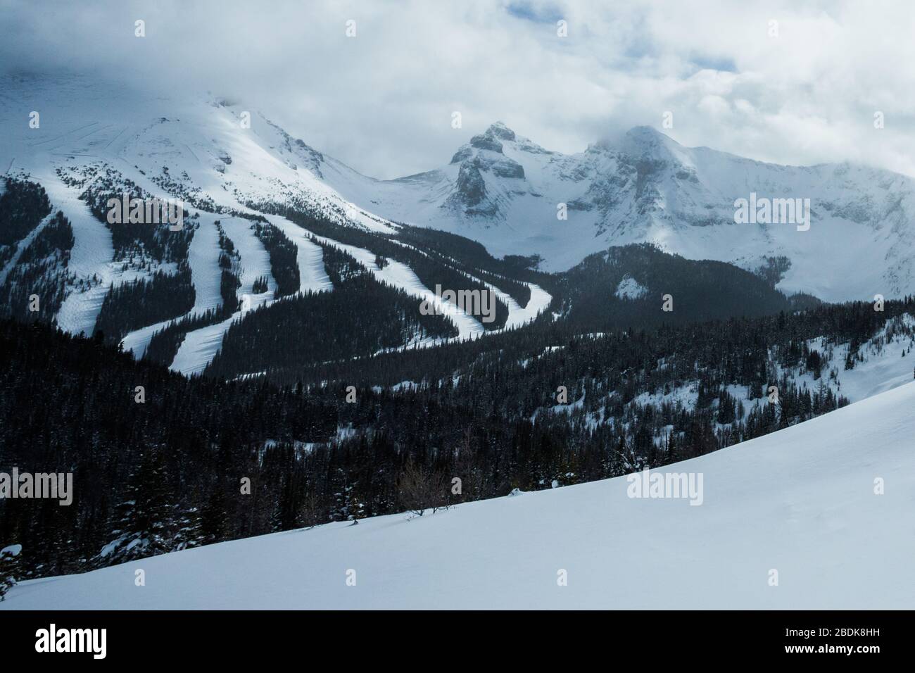 Sunshine Banff Village High Resolution Stock Photography and Images - Alamy