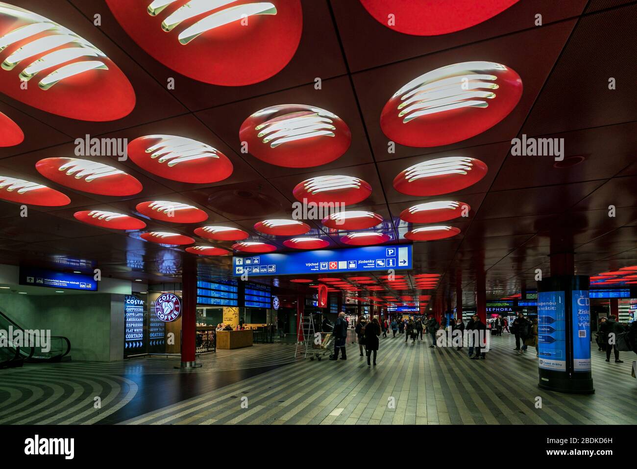 Railway main station praha hlavni nadrazi hi-res stock photography and ...
