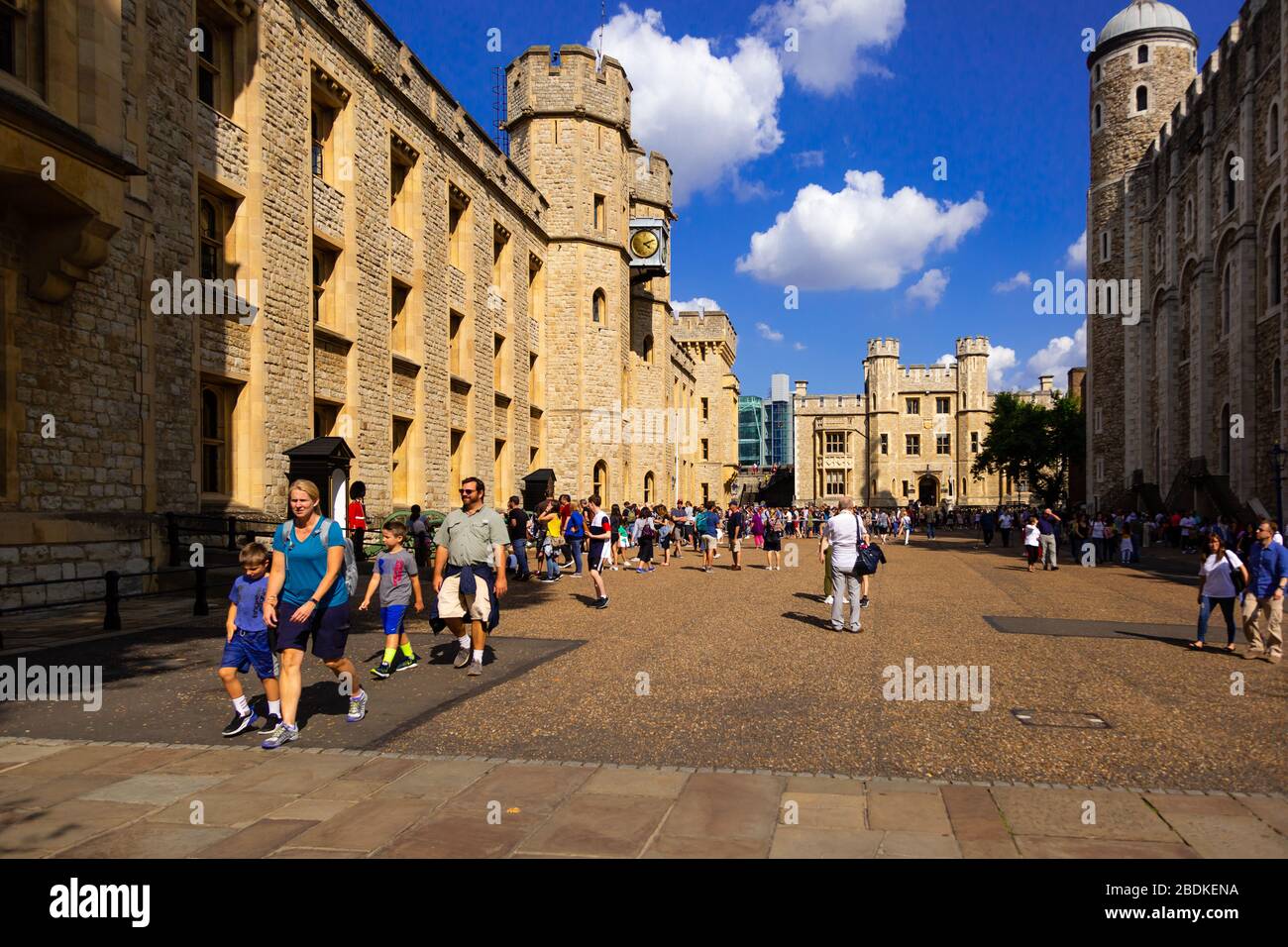 Crown jewels tower of london hi-res stock photography and images - Alamy
