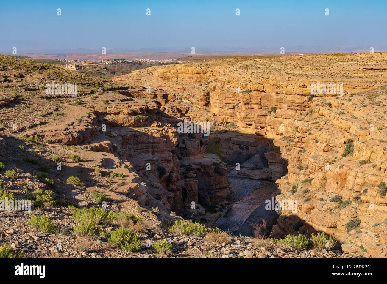 Atlas mountain range in midelt hi-res stock photography and images - Alamy