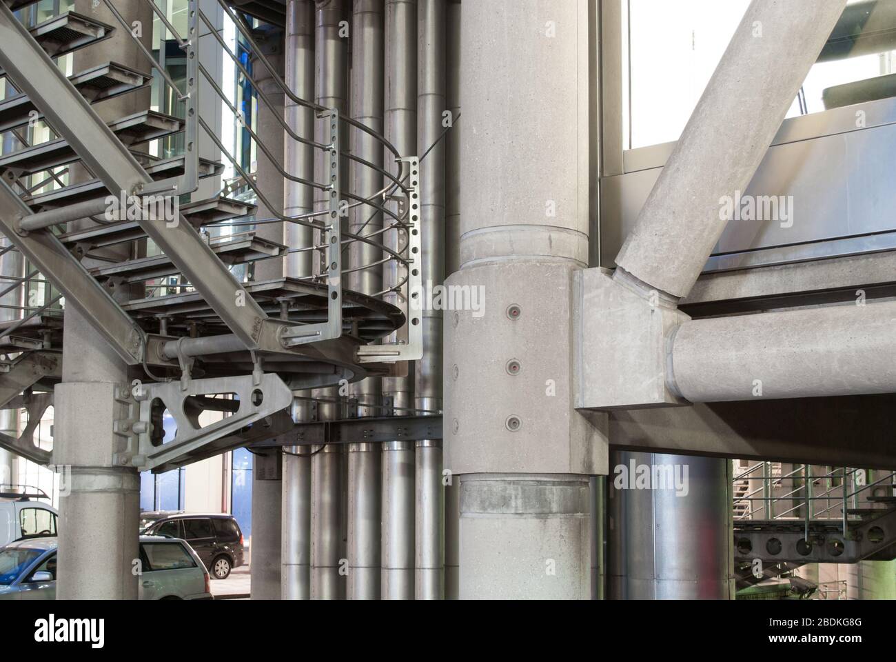High Tech Architecture Steel Machine Lloyds Building Lloyds of London ...