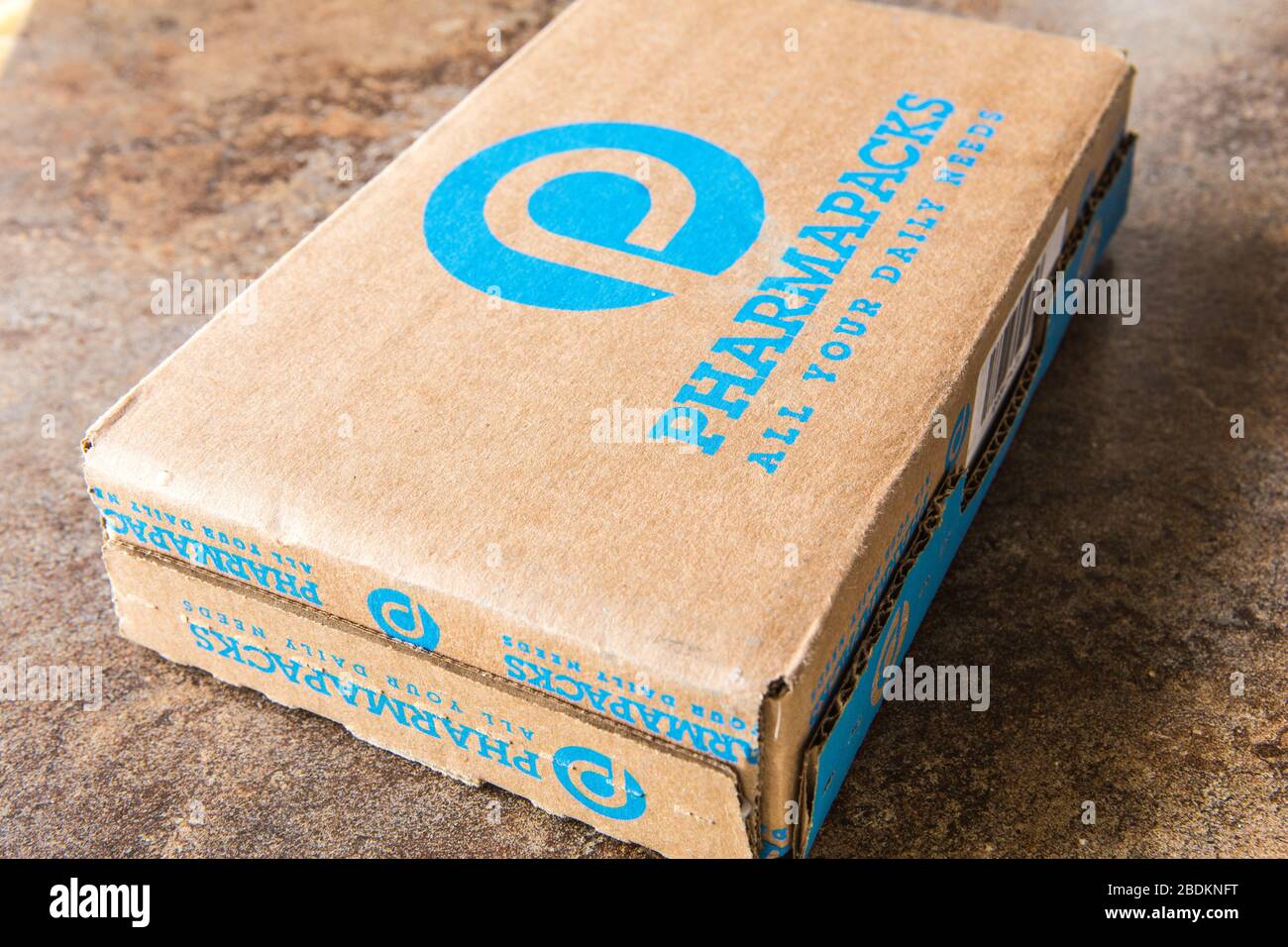 Online drugstore hi-res stock photography and images - Alamy