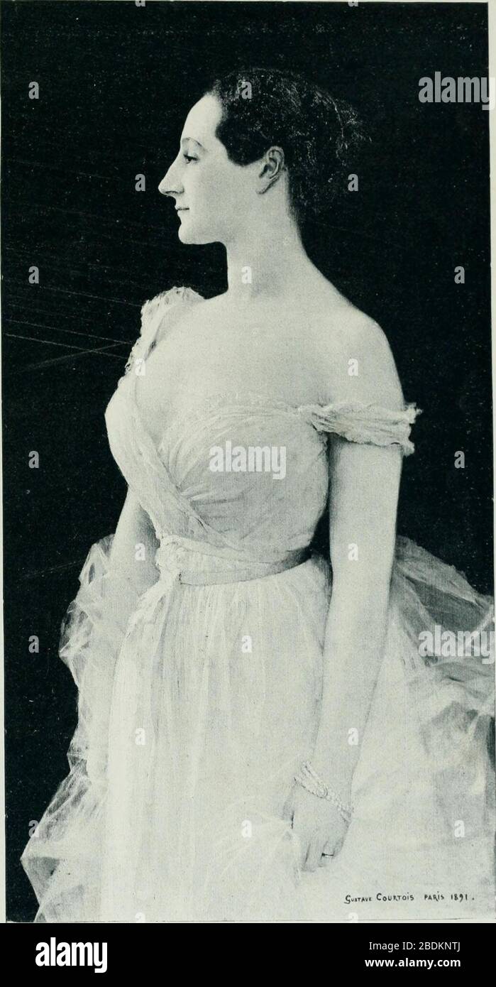 Gustave Courtois - Portrait de Mme Gautreau Stock Photo - Alamy