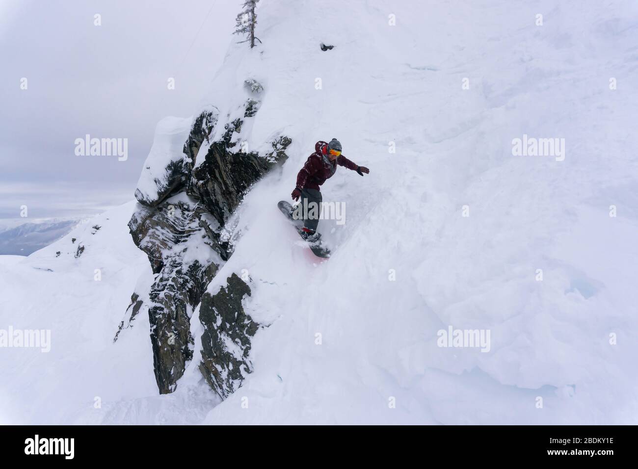 Snowboarding on the steep hi-res stock photography and images - Alamy