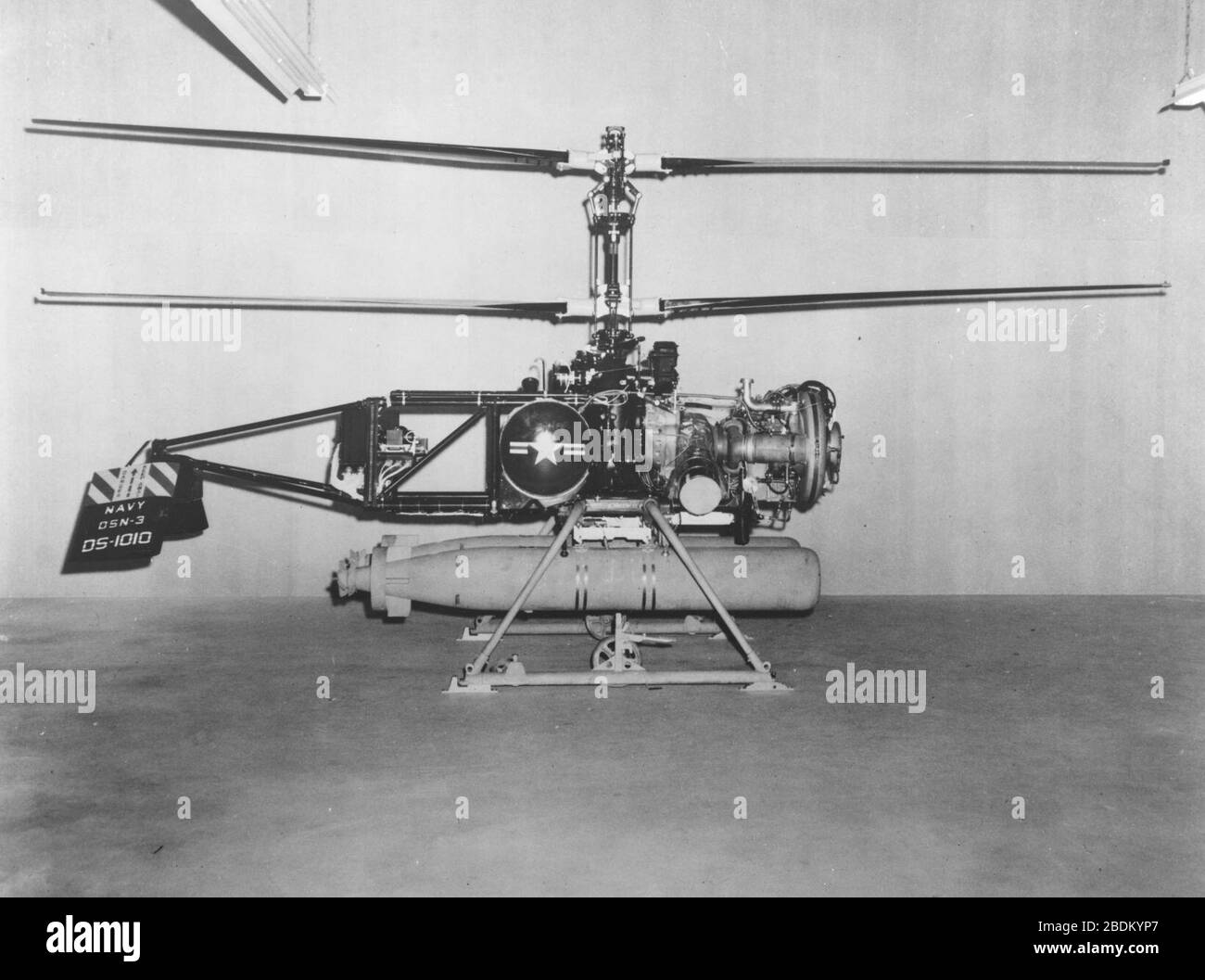 Drone anti submarine helicopter hi-res stock photography and images - Alamy