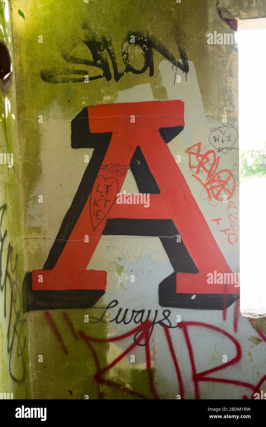 Script style lettering hi-res stock photography and images - Alamy