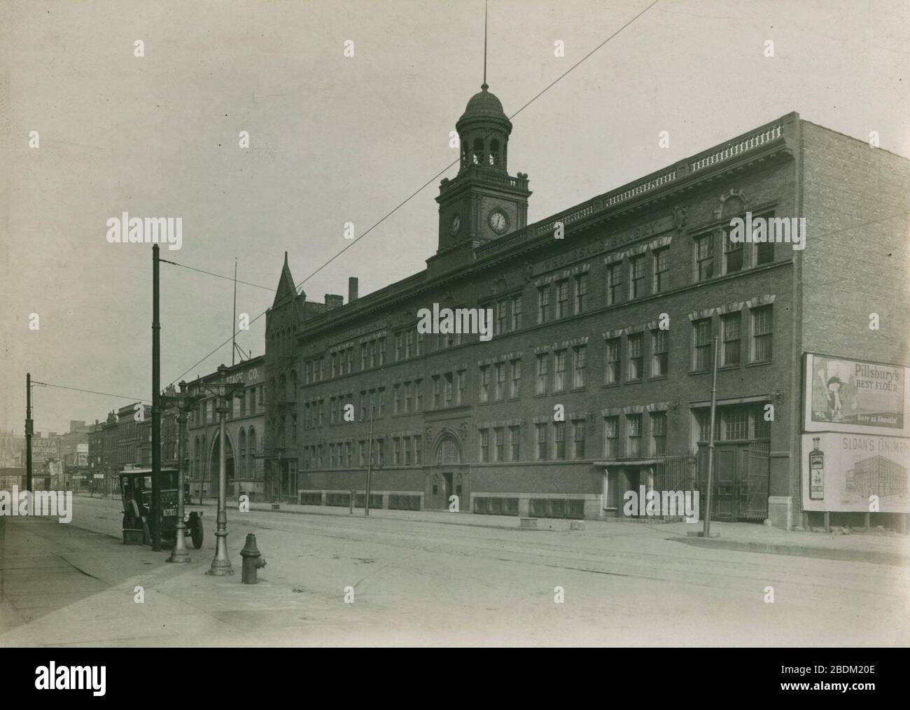 Early 20th century bakery hi-res stock photography and images - Alamy