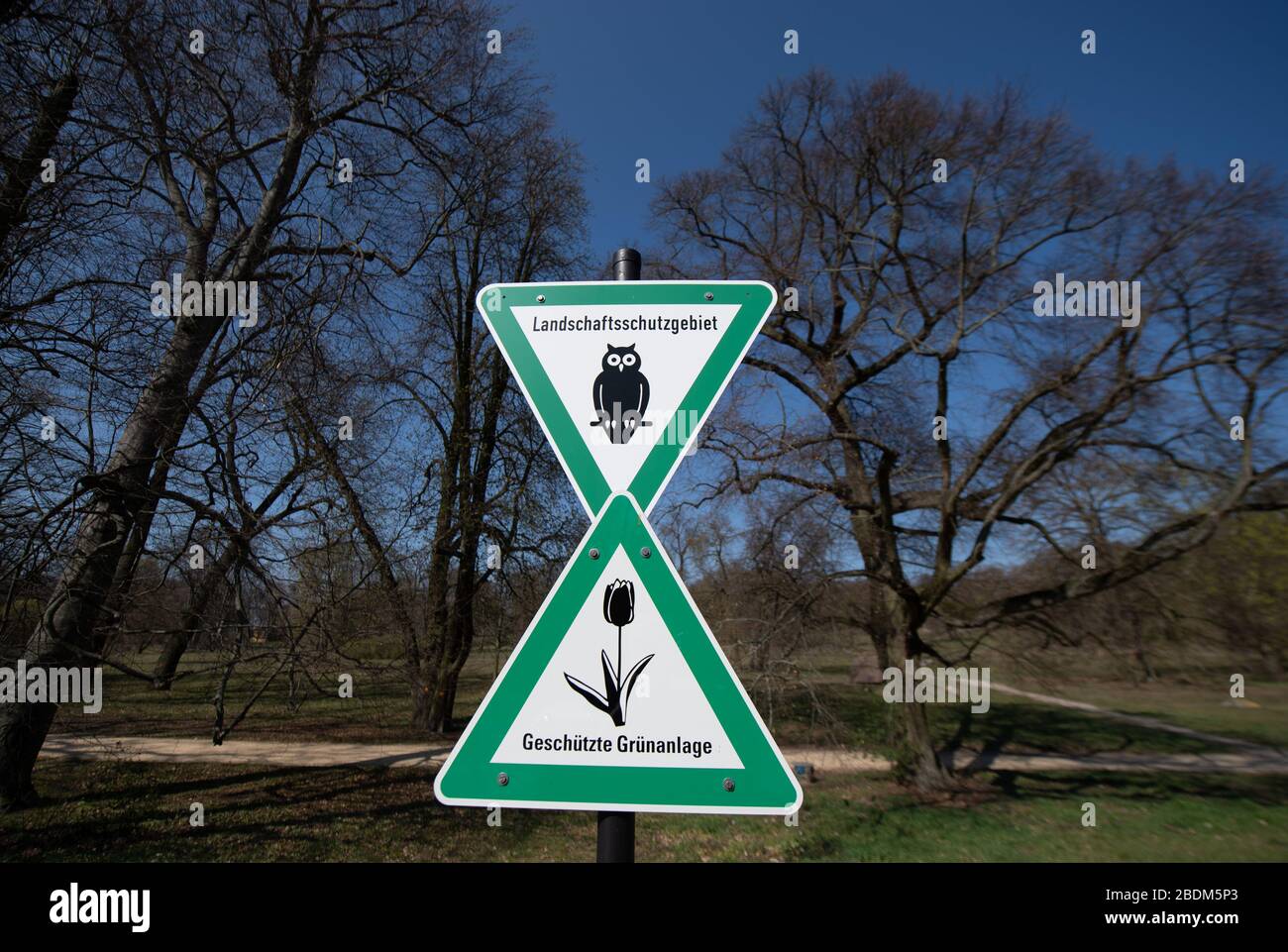 Geschutzte grunanlage hi-res stock photography and images - Alamy