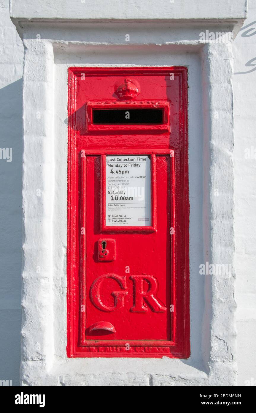 Old royal mail crest hi-res stock photography and images - Alamy