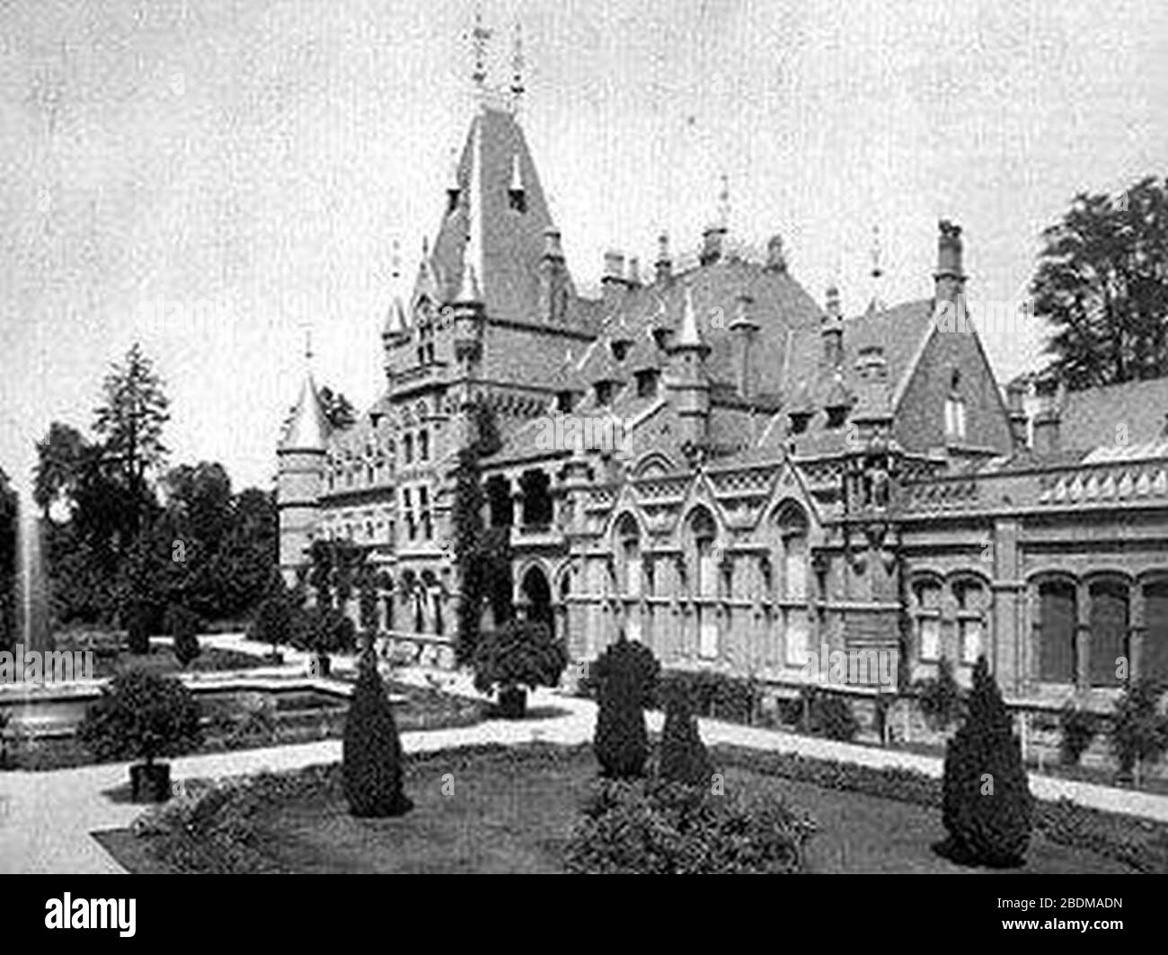 Halberg hi-res stock photography and images - Alamy