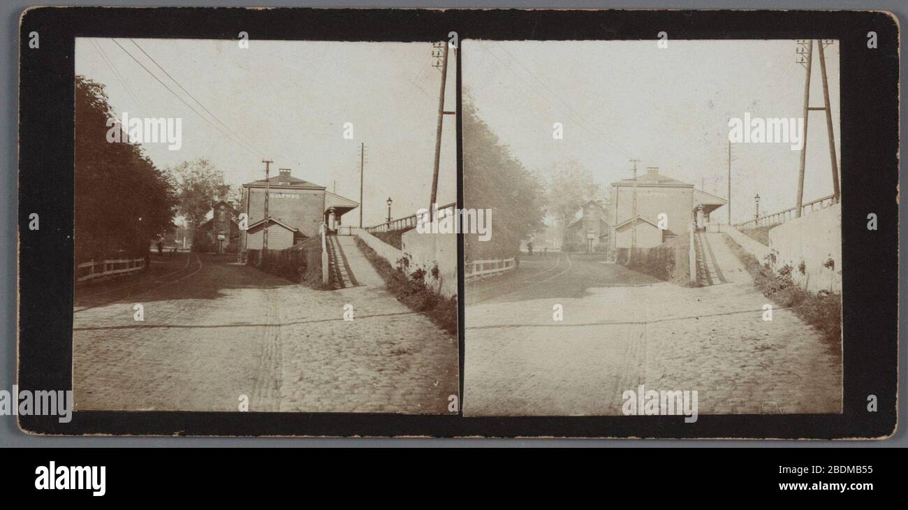 Halfweg hi-res stock photography and images - Alamy