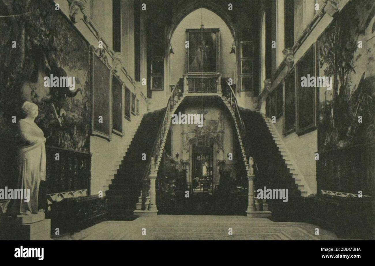 Staircase reference hi-res stock photography and images - Alamy