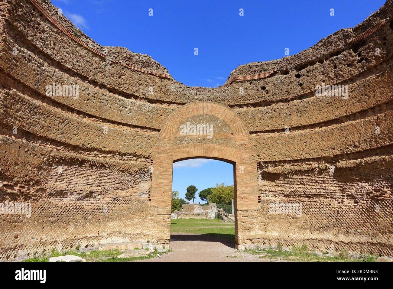 Hall of Doric Pillars - Villa Adriana - Tivoli, Italy Stock Photo - Alamy