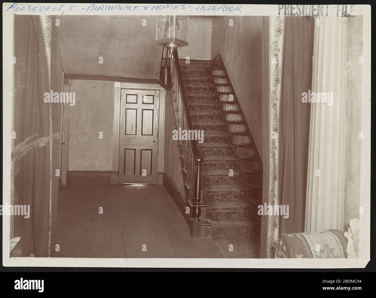 Hallway and staircase of Bulloch Hall, Roswell, Georgia Stock Photo - Alamy