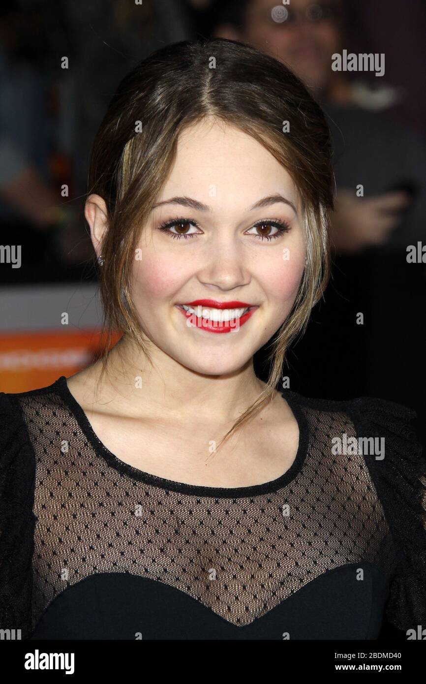February 22, 2012, Los Angeles, CA, USA: LOS ANGELES - FEB 22: Kelli ...