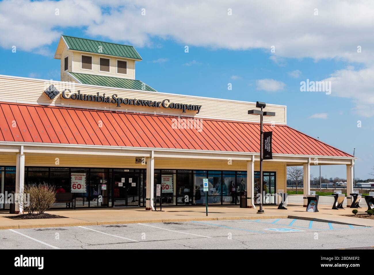 Outlets mall indiana hi-res stock photography and images - Alamy