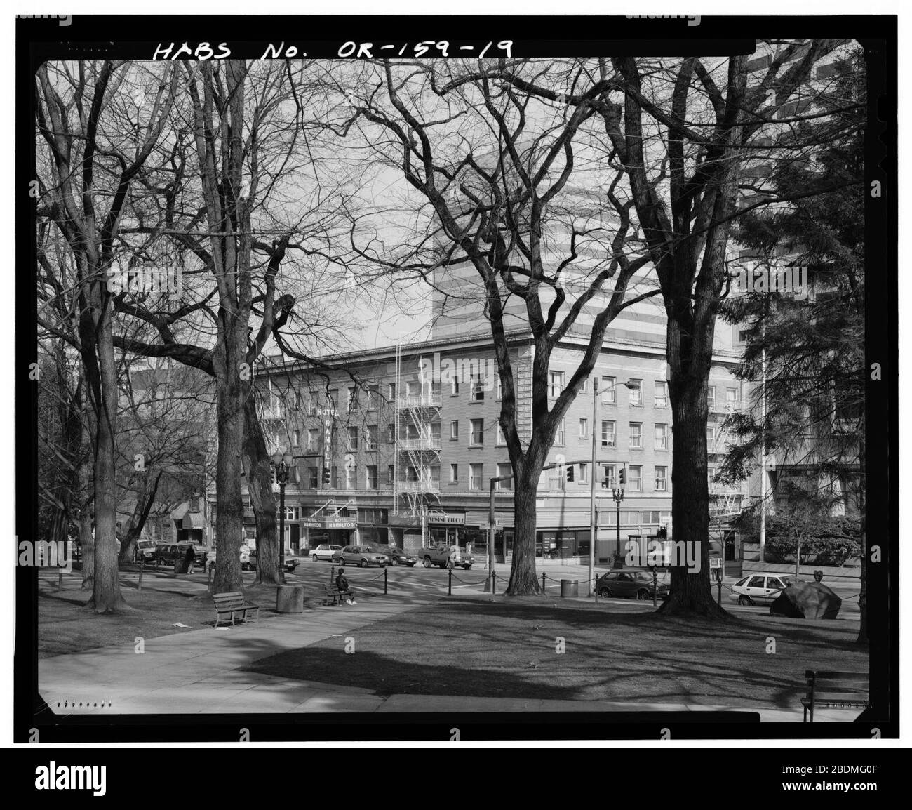 Hamilton Hotel - chapman square - Portland Oregon Stock Photo - Alamy
