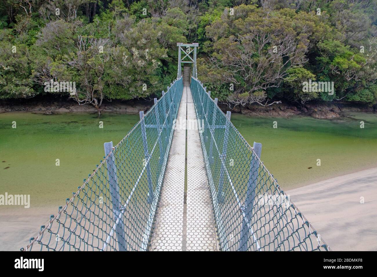 Part suspension bridge hi-res stock photography and images - Alamy