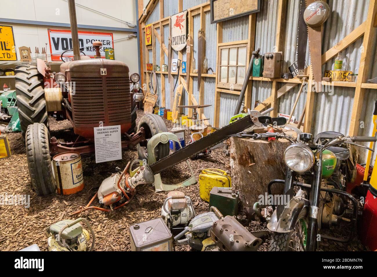 Deering super hi-res stock photography and images - Alamy