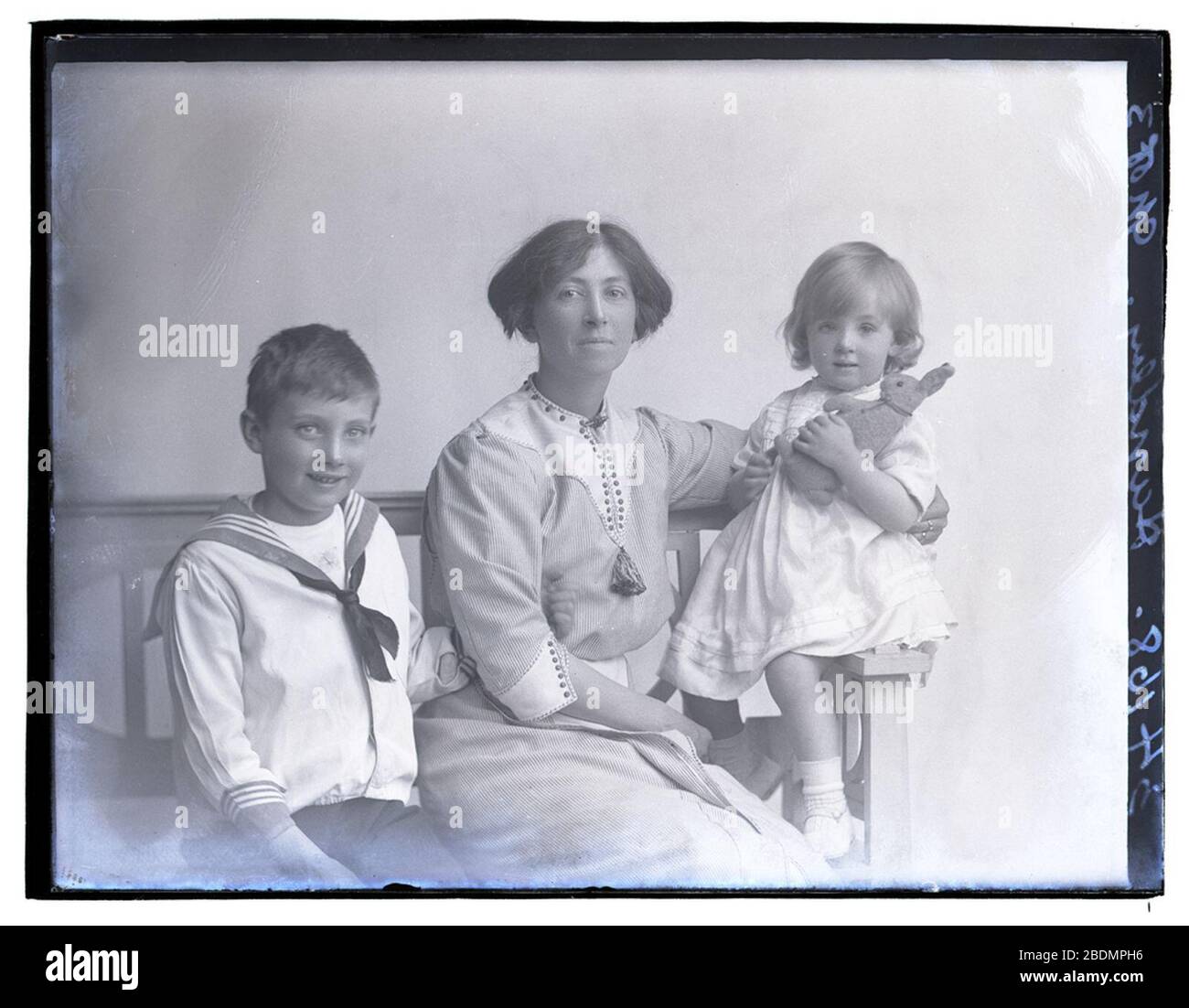 Handly hi-res stock photography and images - Alamy