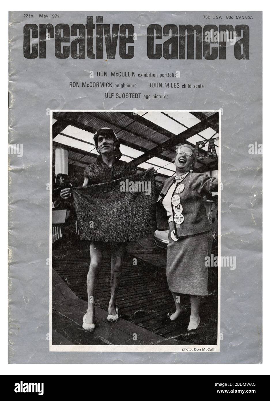 Creative Camera magazine 1971 .Don McCullin cover photograph Stock ...